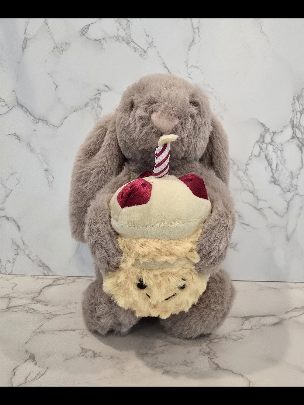 Jellycat | Toys | Jellycat Bashful Beige Bunny Birthday In Excellent ...